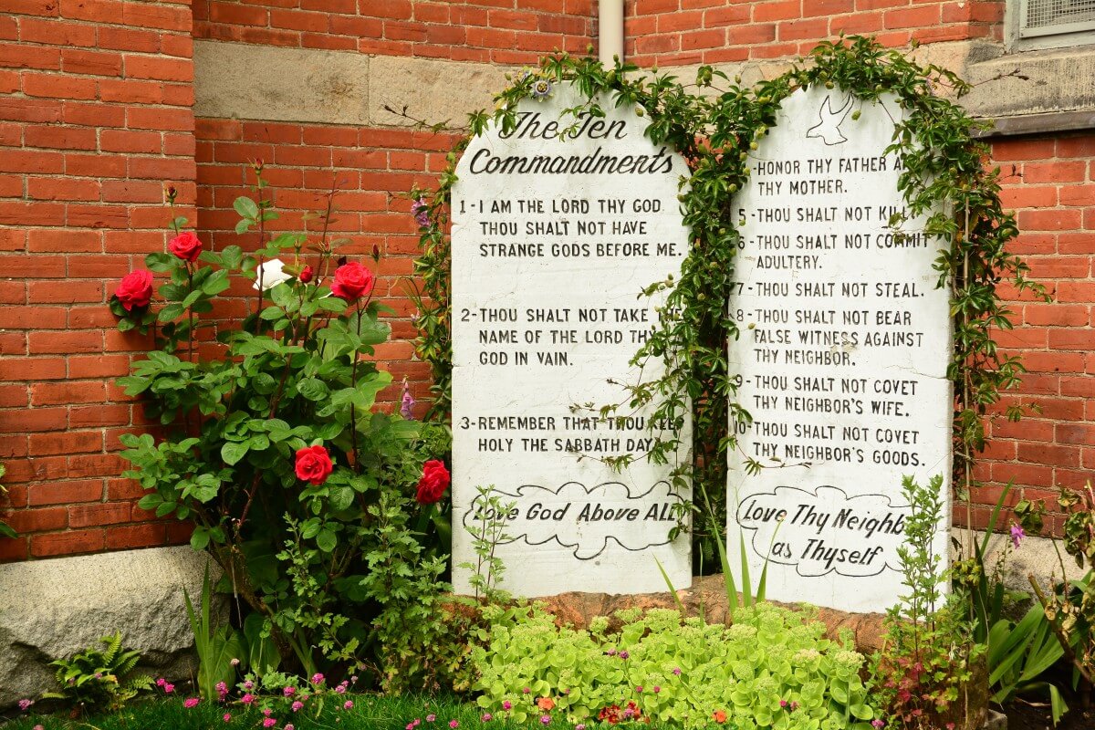 Faithfully Praying the Ten Commandments - Virginia Christian Alliance